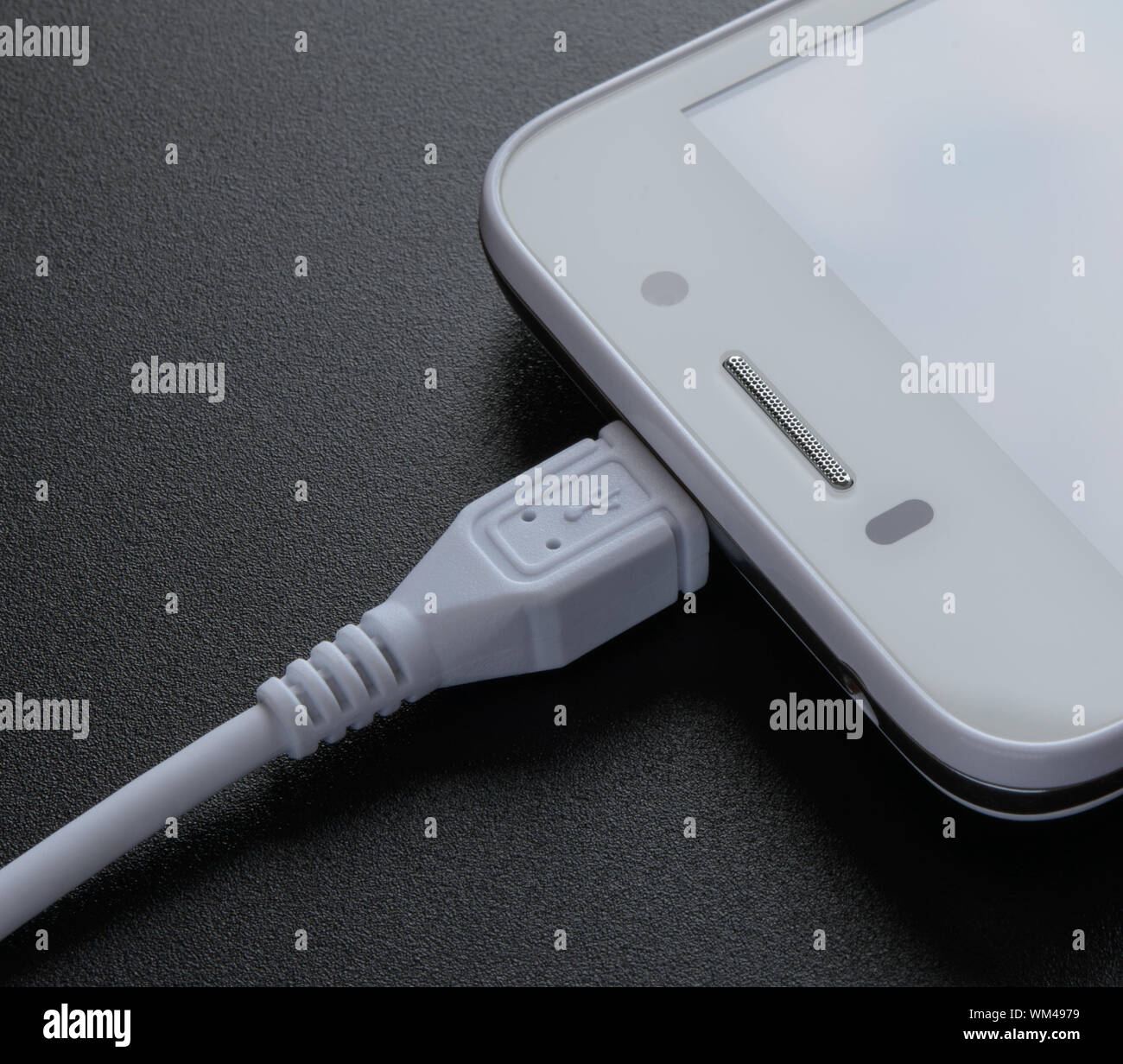 Phone charging bus hi-res stock photography and images - Alamy