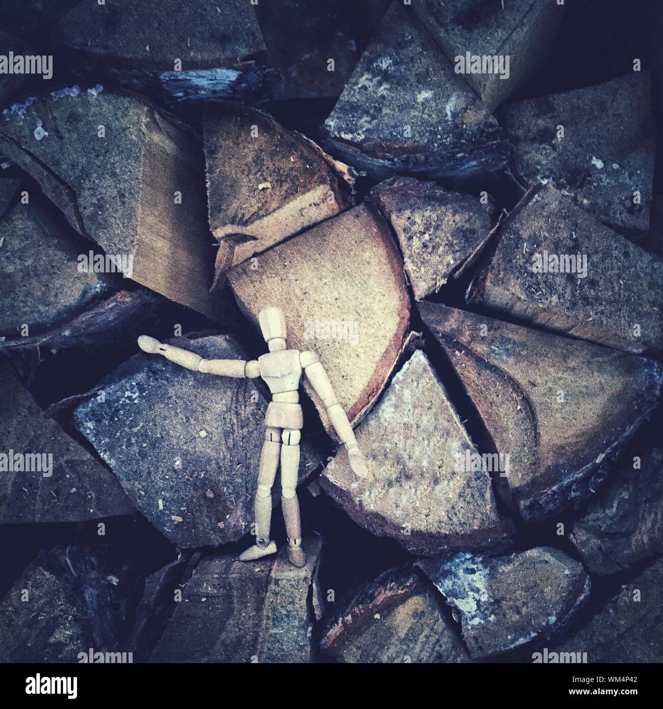 Wood dummy hi-res stock photography and images - Alamy