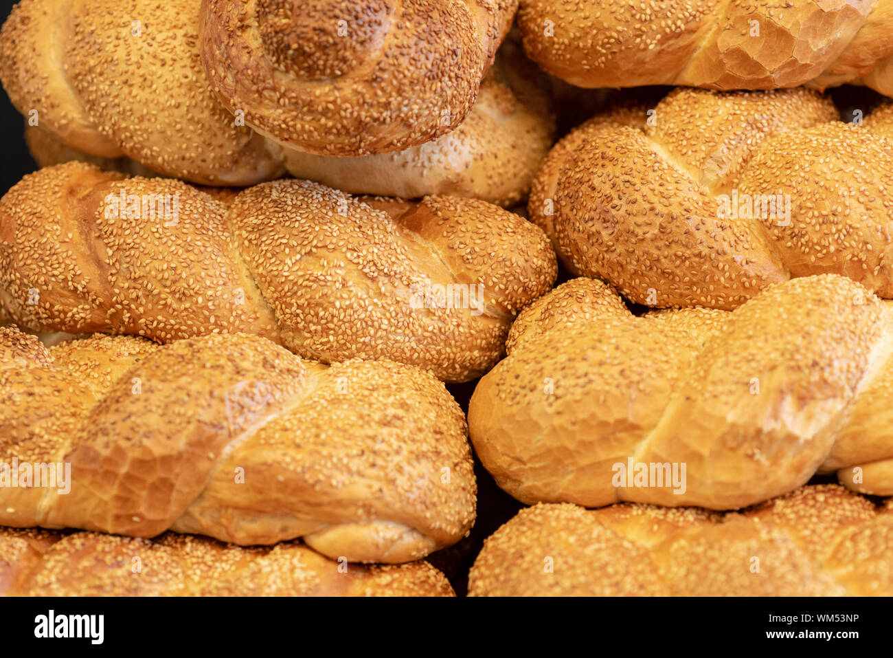 Eat challah israel hi-res stock photography and images - Alamy