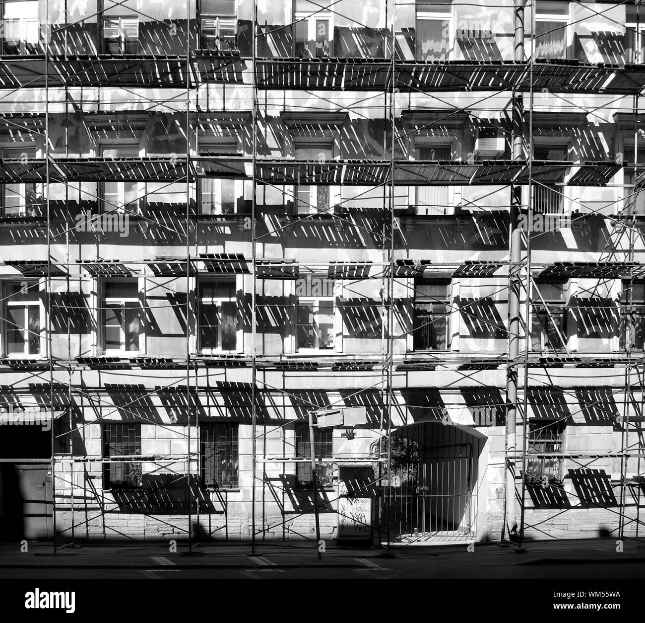 Exterior under construction hi-res stock photography and images - Alamy