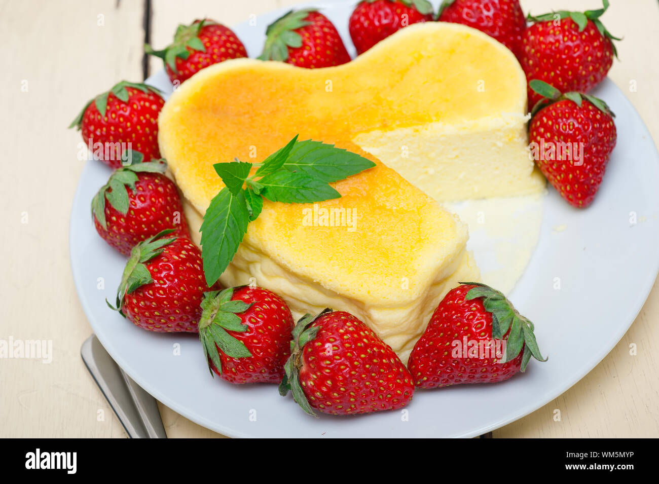 heart shaped cheesecake with strawberryes ideal cake for valentine day ...