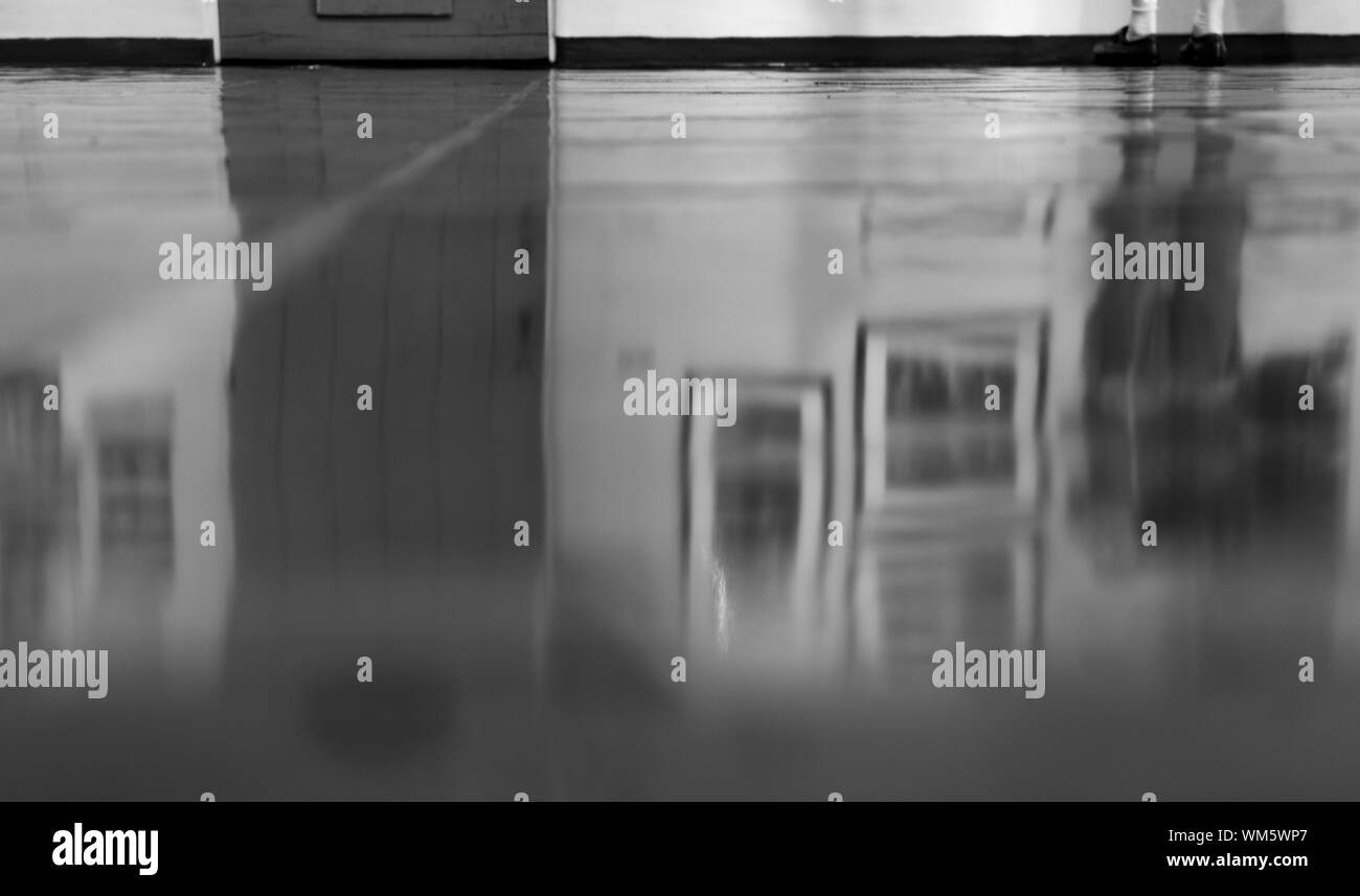 Tile floor hi-res stock photography and images - Alamy