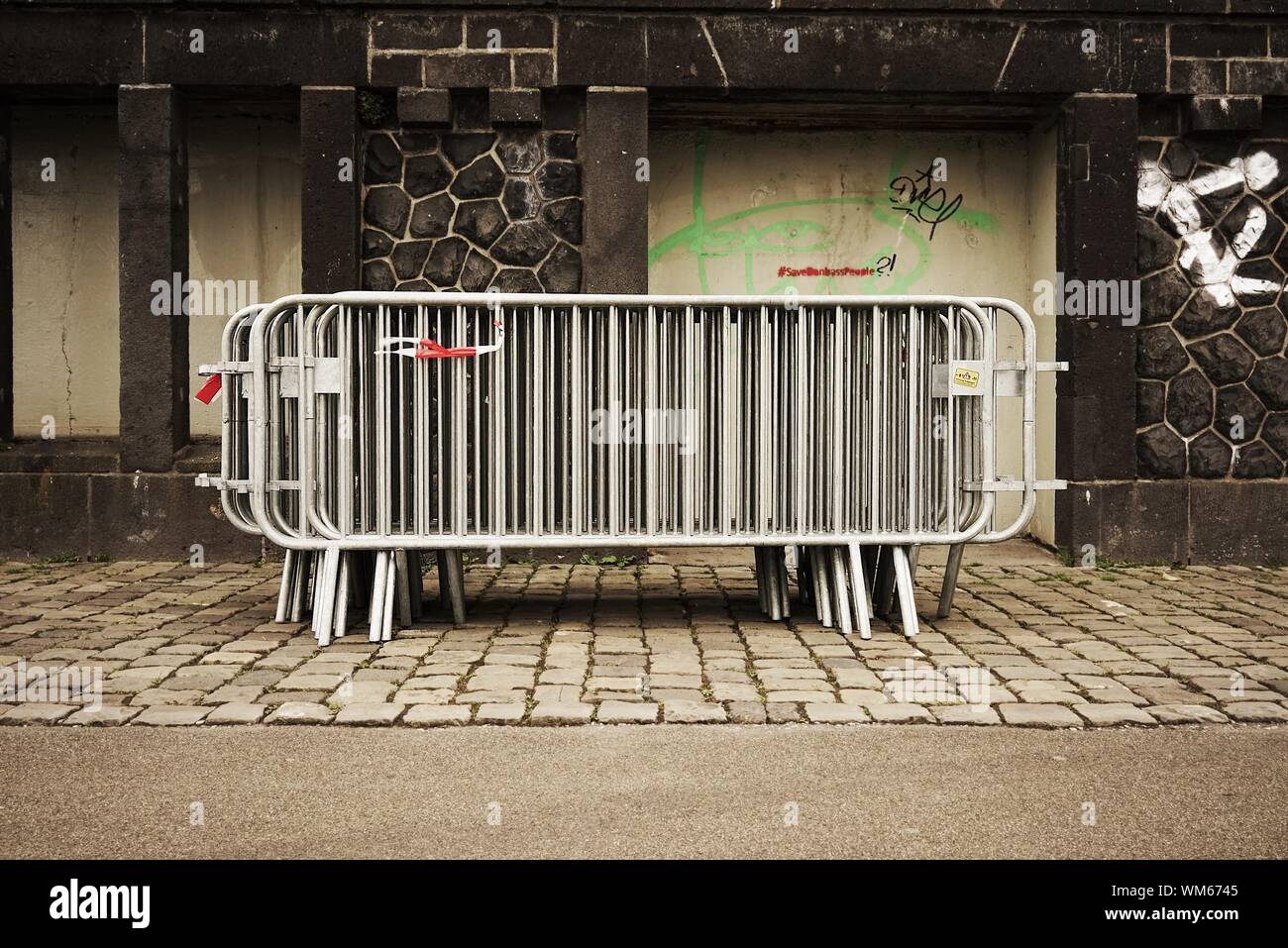 Barricade footpath barricade hi-res stock photography and images - Alamy