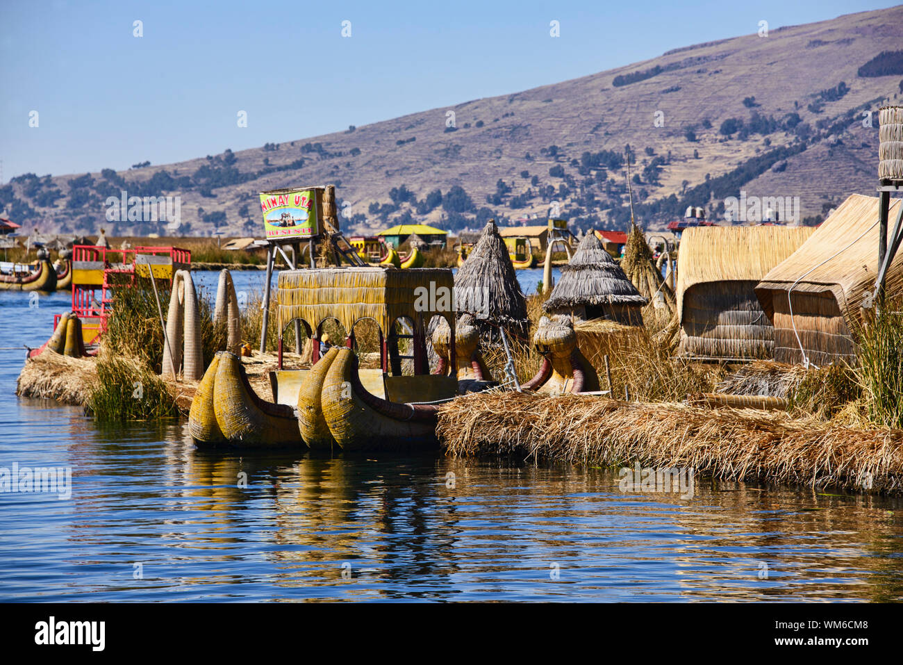 Uros totora reeds floating island, Lake Titicaca, Puno, Peru Stock ...