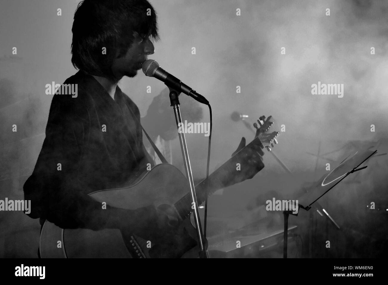 Singer india hi-res stock photography and images - Alamy