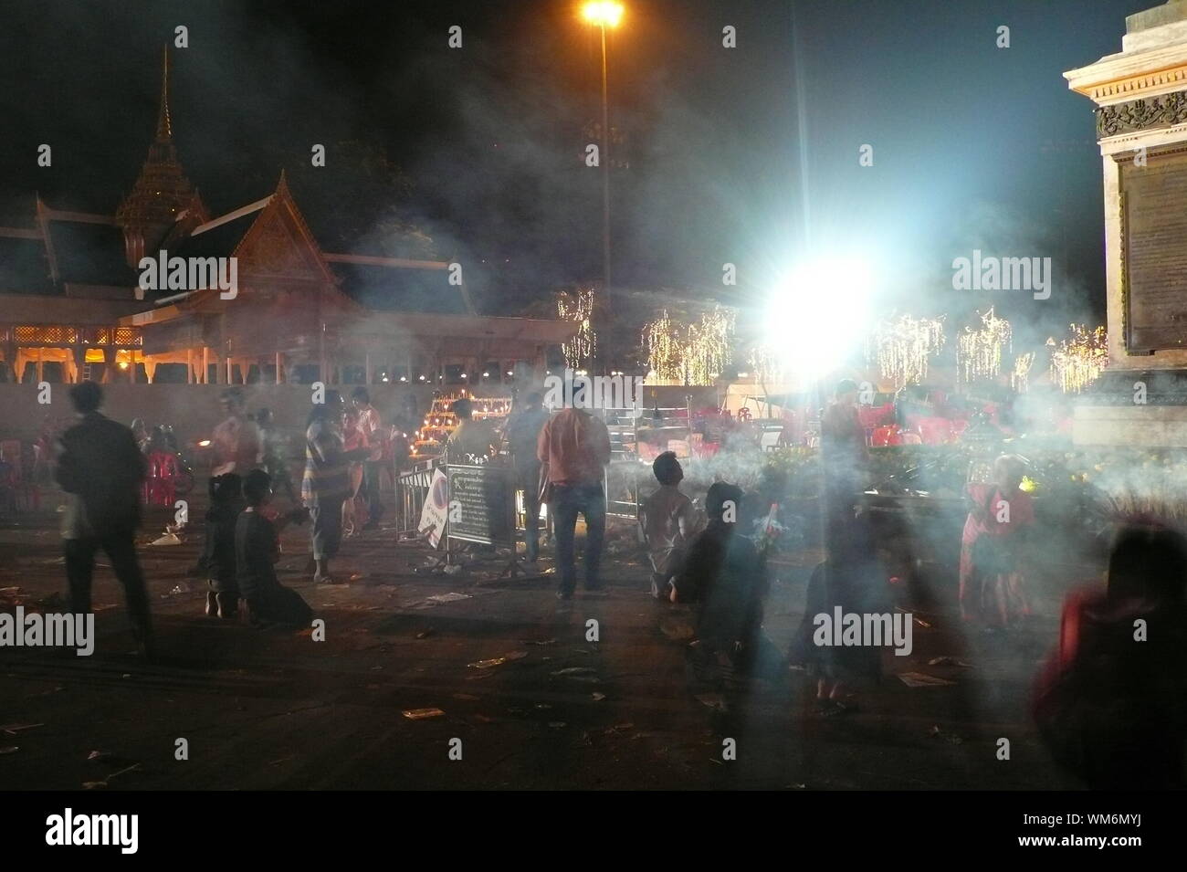 Crowd in temple hi-res stock photography and images - Alamy
