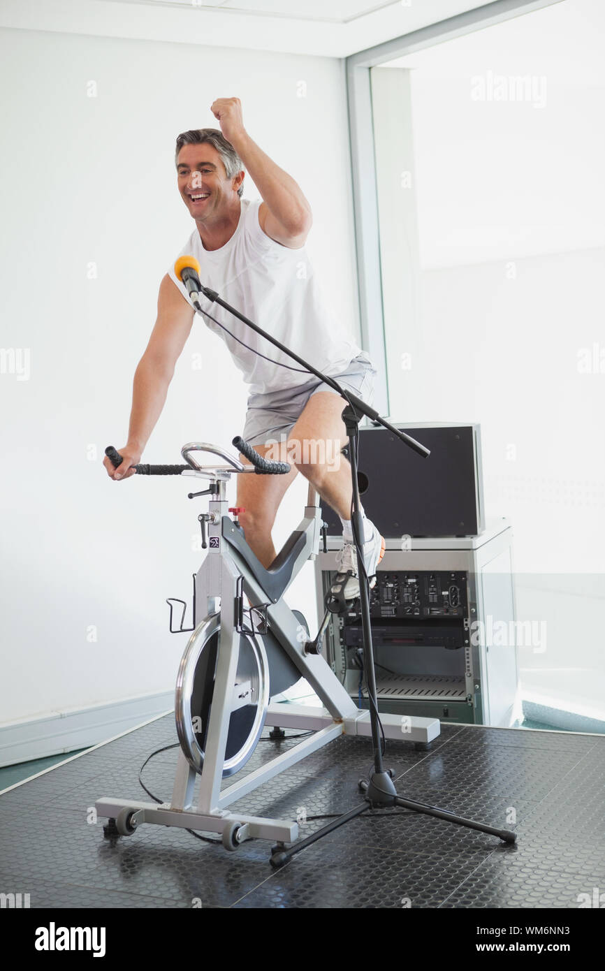 Spin class instructor hi-res stock photography and images - Alamy