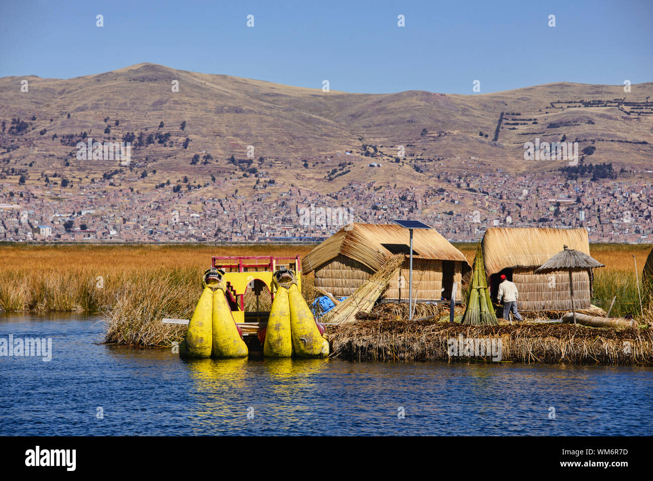 Uros totora reeds floating island, Lake Titicaca, Puno, Peru Stock ...