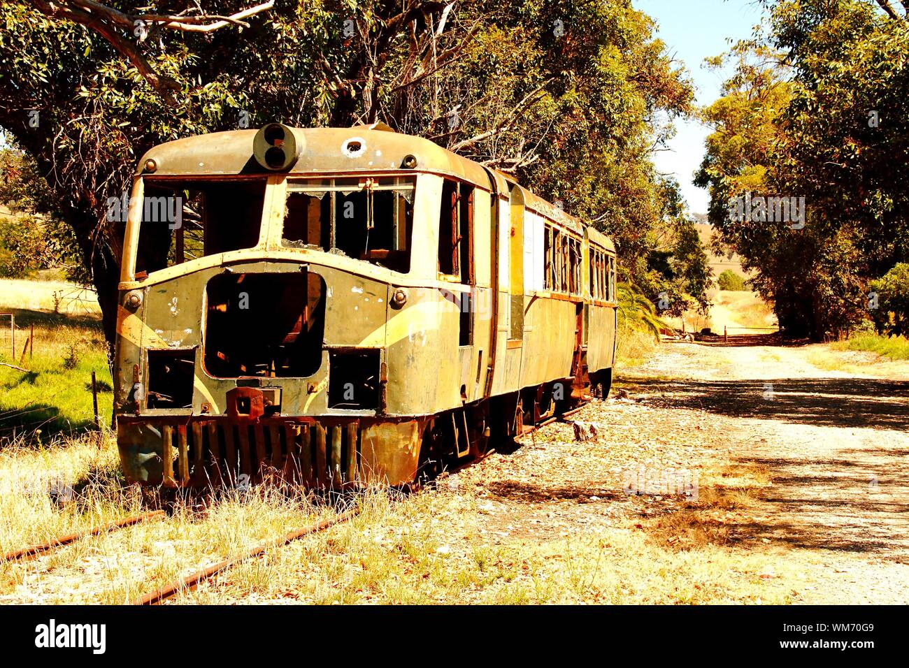 Abandoned train yard hi-res stock photography and images - Alamy