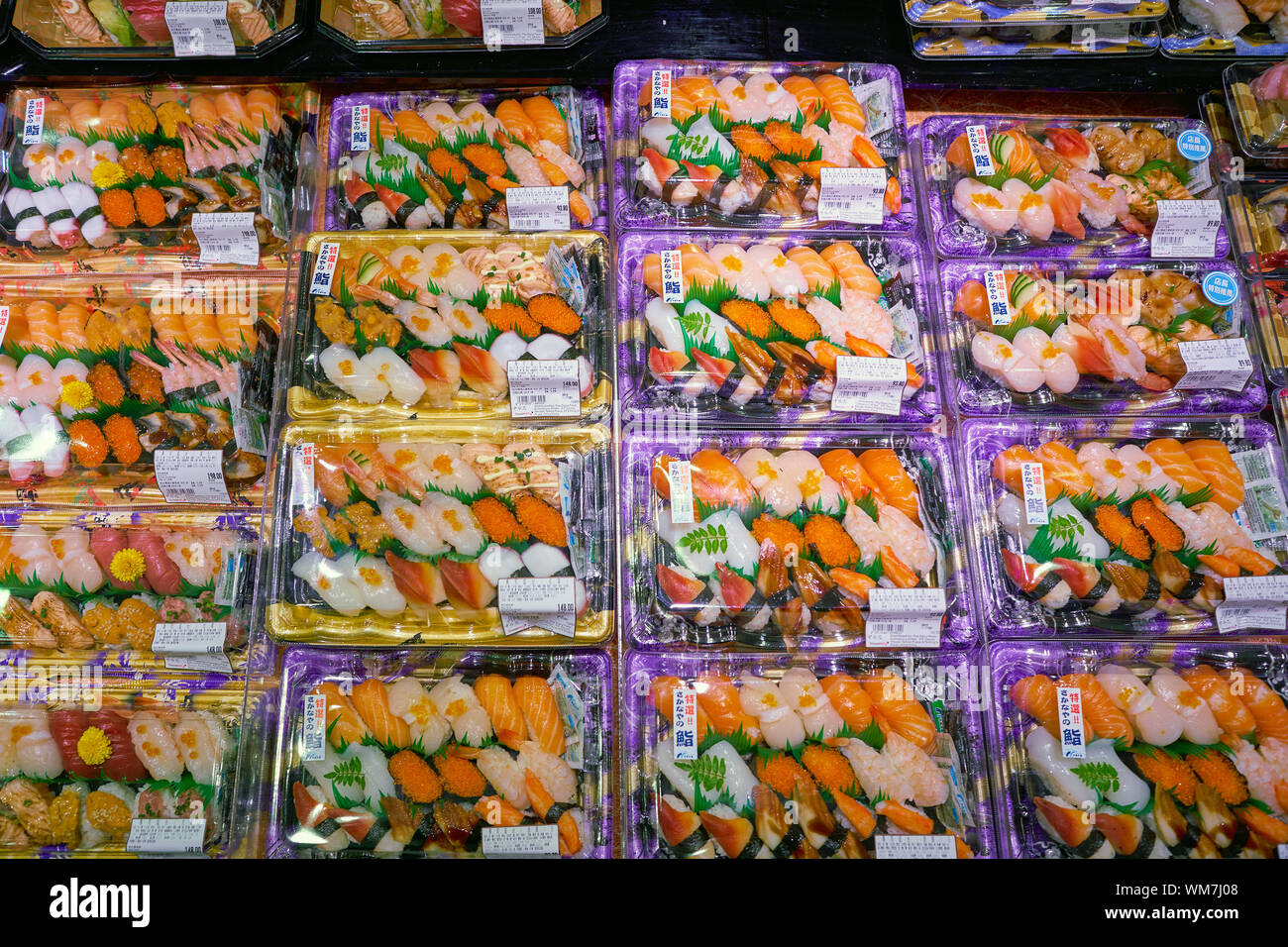 Sushi shelf hi-res stock photography and images - Alamy