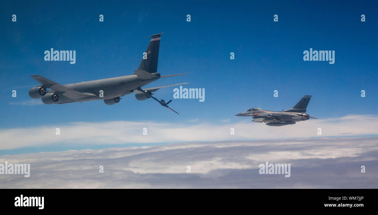 40th flts hi-res stock photography and images - Alamy