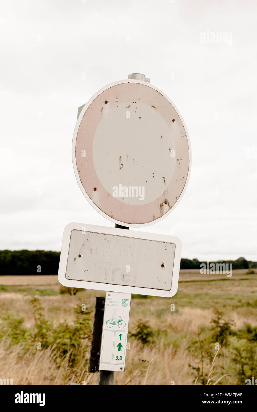 Damaged road sign hi-res stock photography and images - Alamy