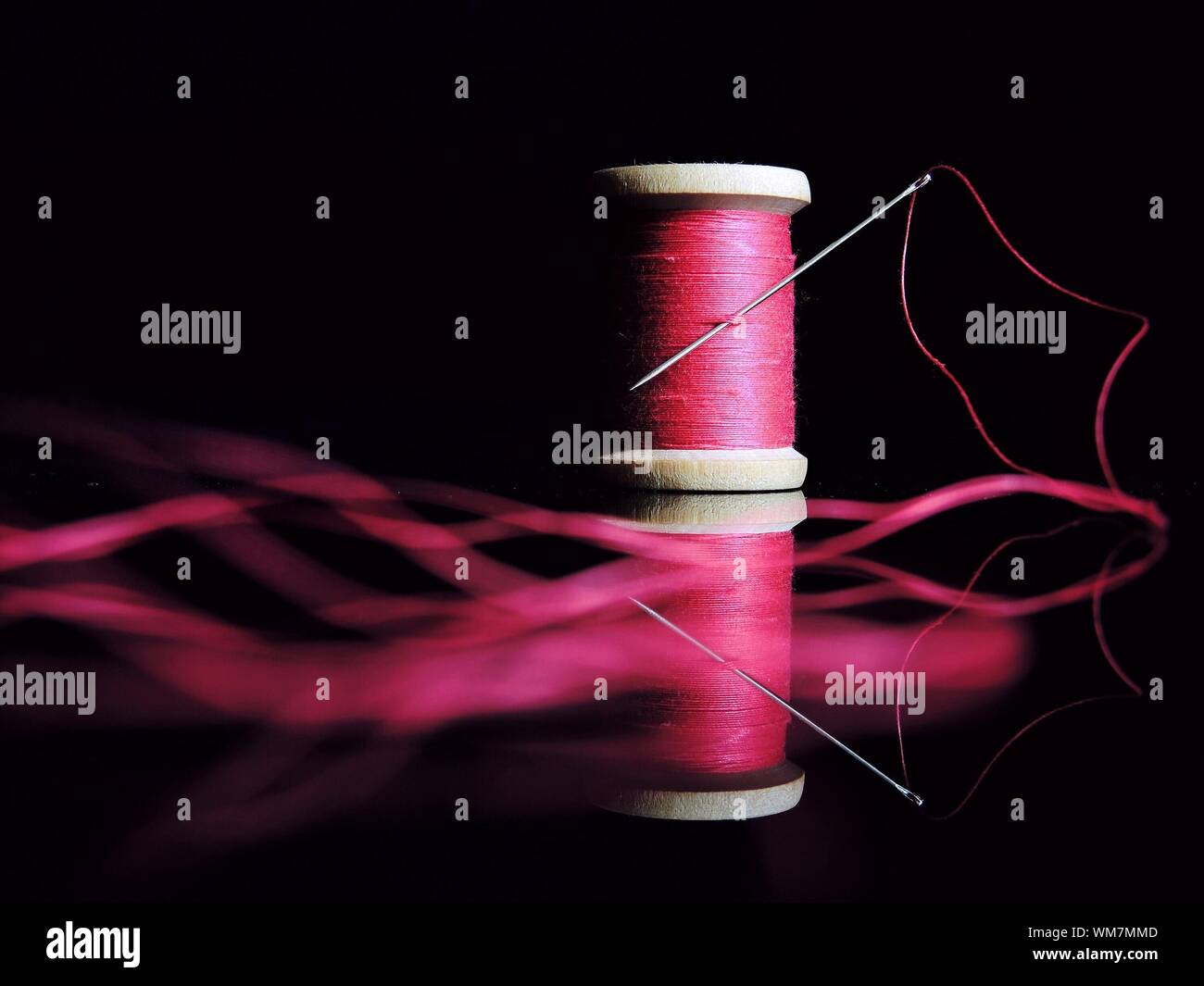 Black spool hi-res stock photography and images - Alamy
