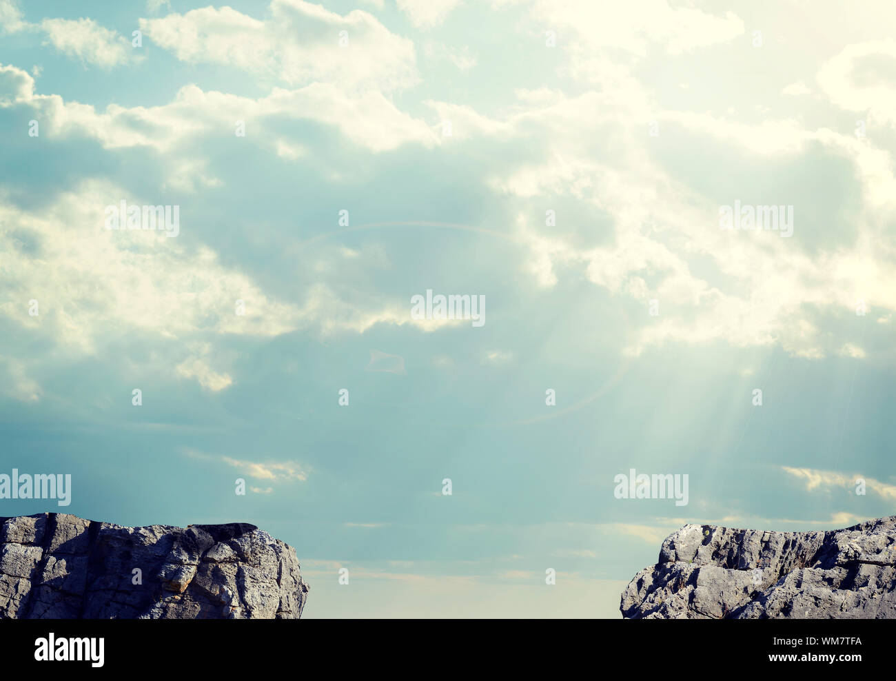 The chasm walkway hi-res stock photography and images - Alamy