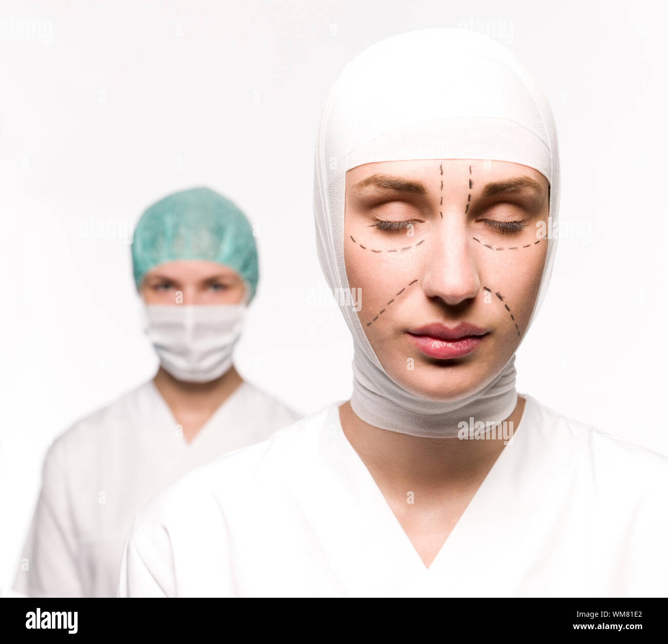 Woman prepared plastic surgery nurse hi-res stock photography and ...