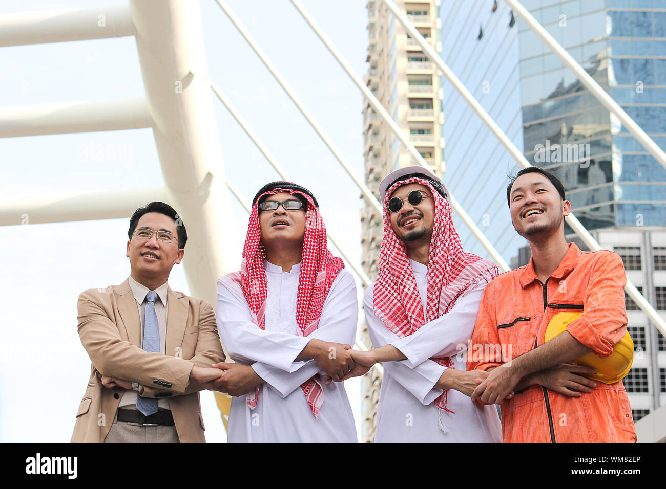 Dish dash hi-res stock photography and images - Alamy