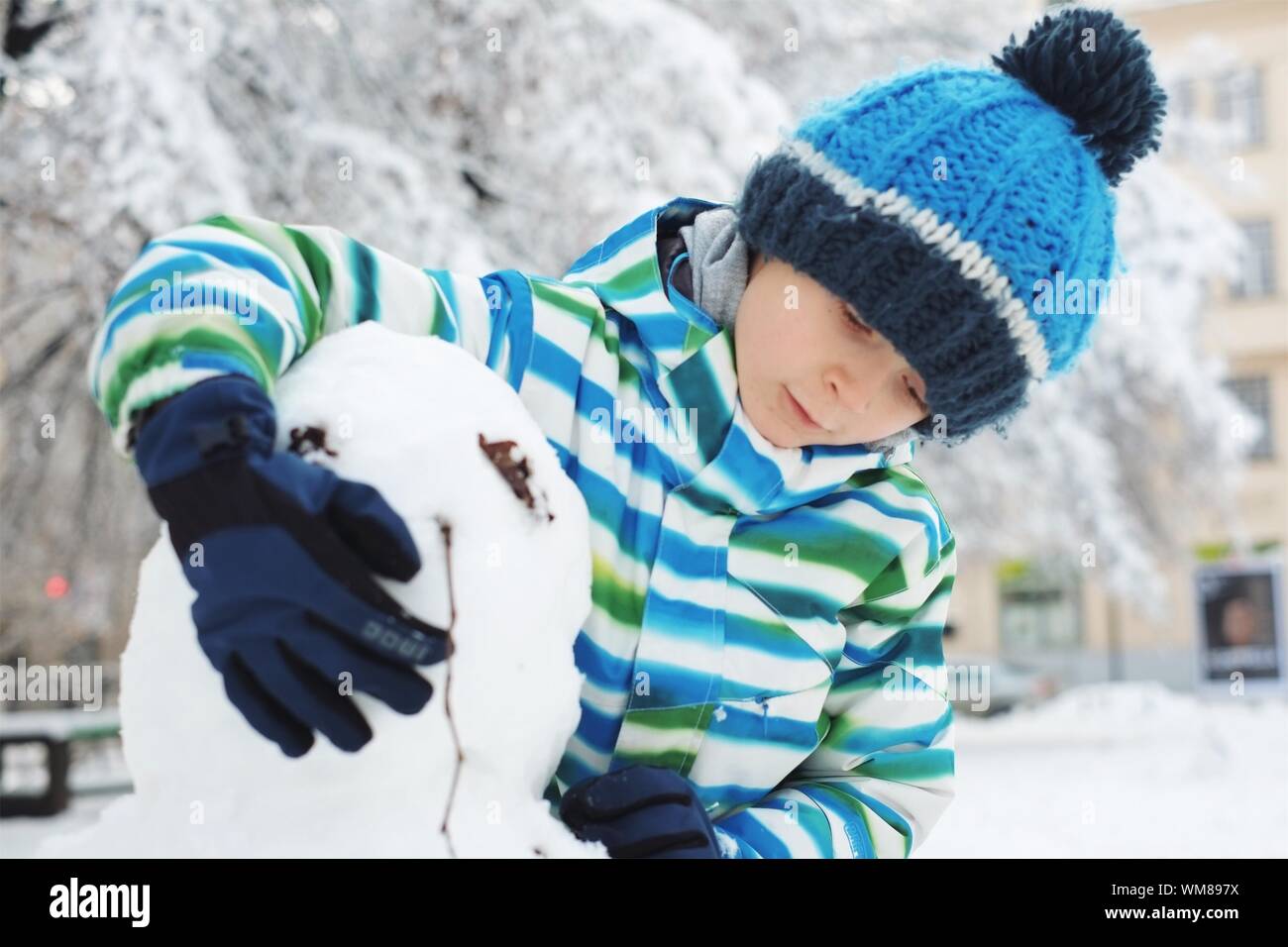 Snowman boy hi-res stock photography and images - Alamy