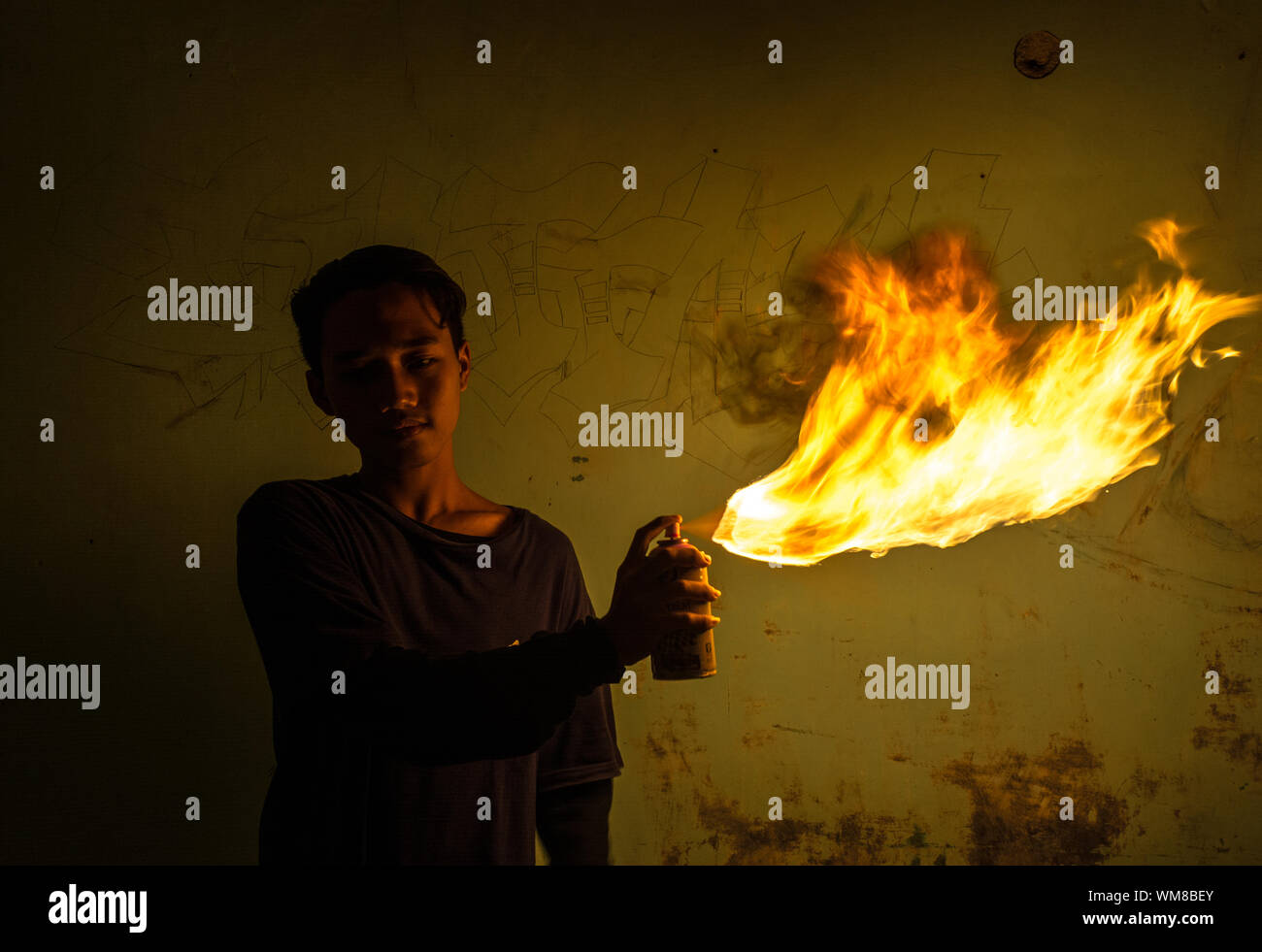 Man of fire hi-res stock photography and images - Alamy