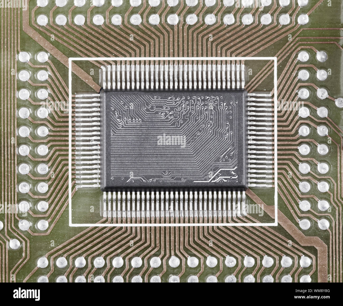 Old integrated microcircuit on a circuit board surface Stock Photo - Alamy
