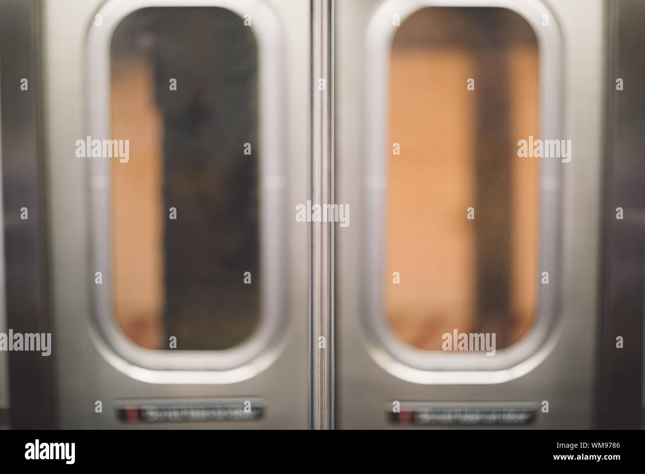 Underground train doors hi-res stock photography and images - Alamy