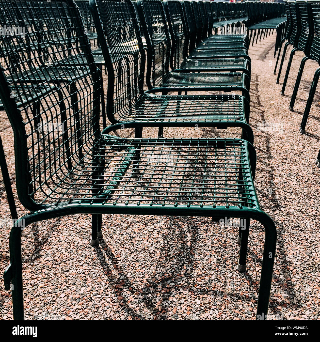 Metal chairs hi-res stock photography and images - Alamy