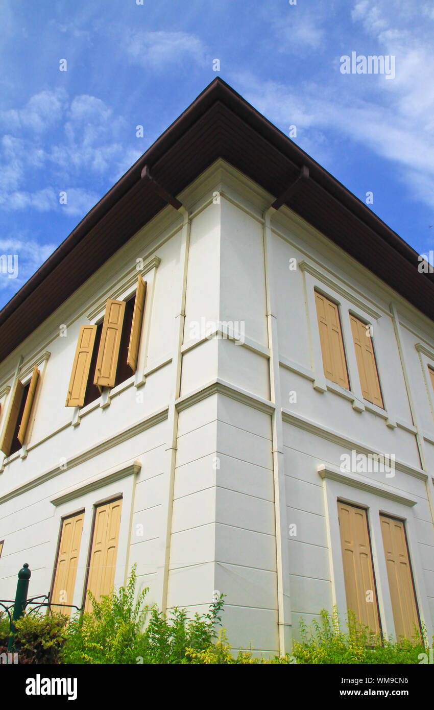 Thai vintage building style Stock Photo - Alamy