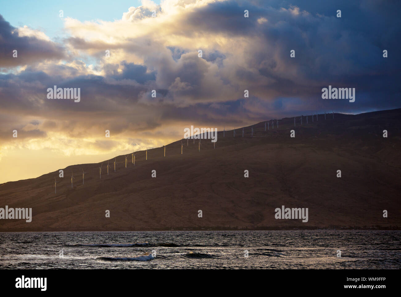 Hawaii wind farm hi-res stock photography and images - Alamy