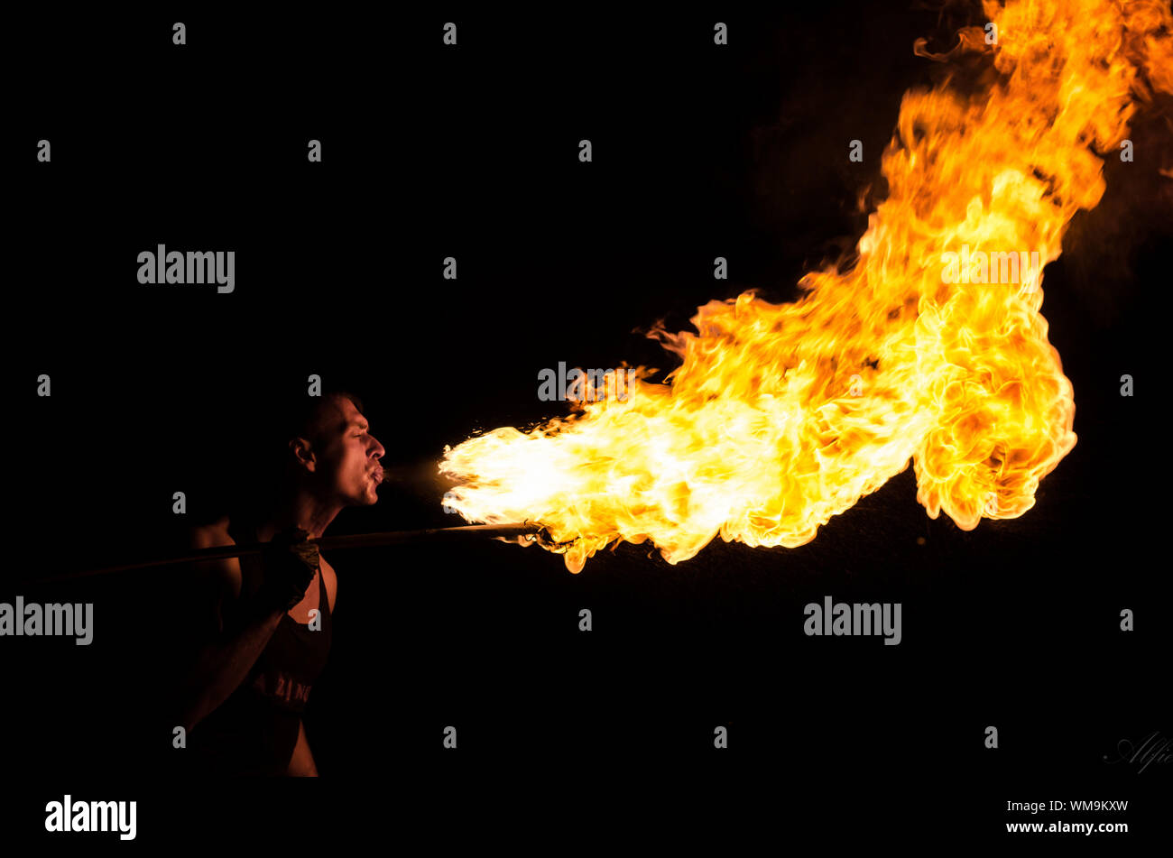 People eater hi-res stock photography and images - Alamy