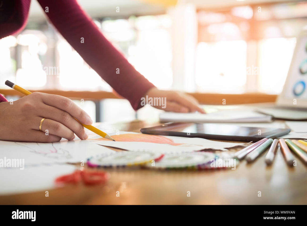 New drawing book hi-res stock photography and images - Alamy