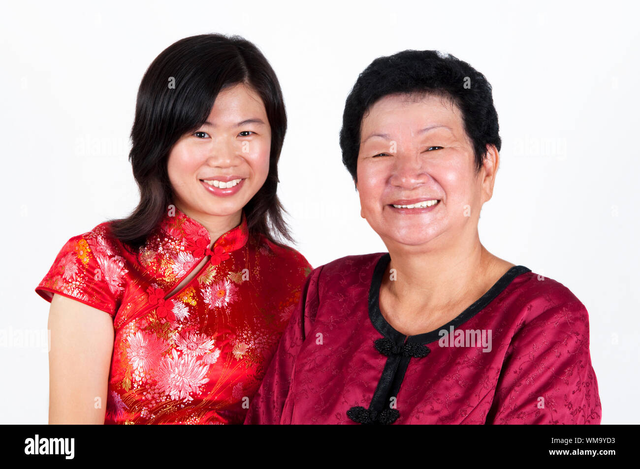 Portrait of happy Asian Chinese Mother and Daughter Stock Photo - Alamy