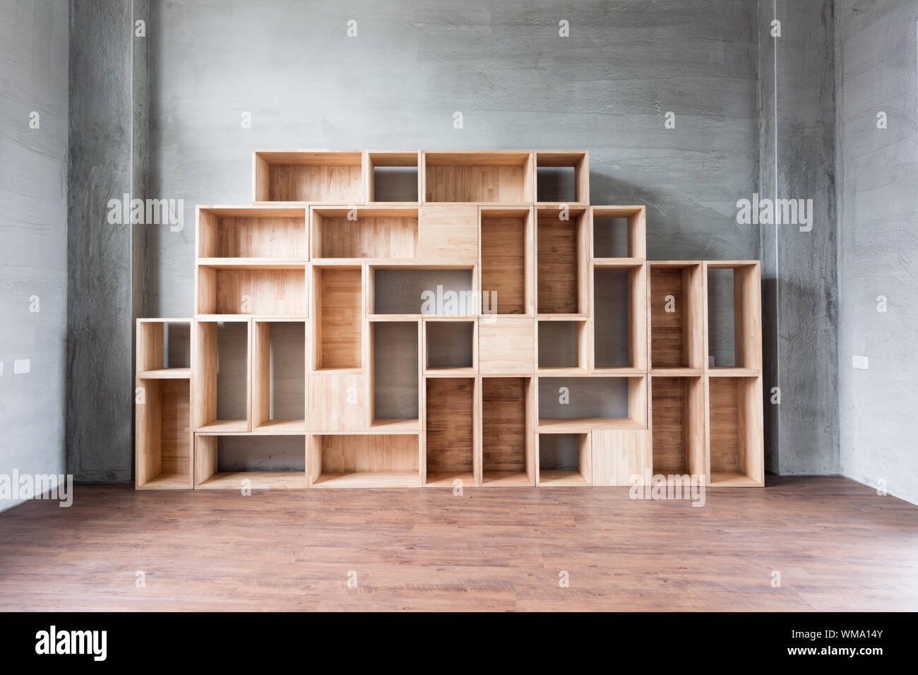 Empty wooden boxes on the ground in a room Stock Photo - Alamy