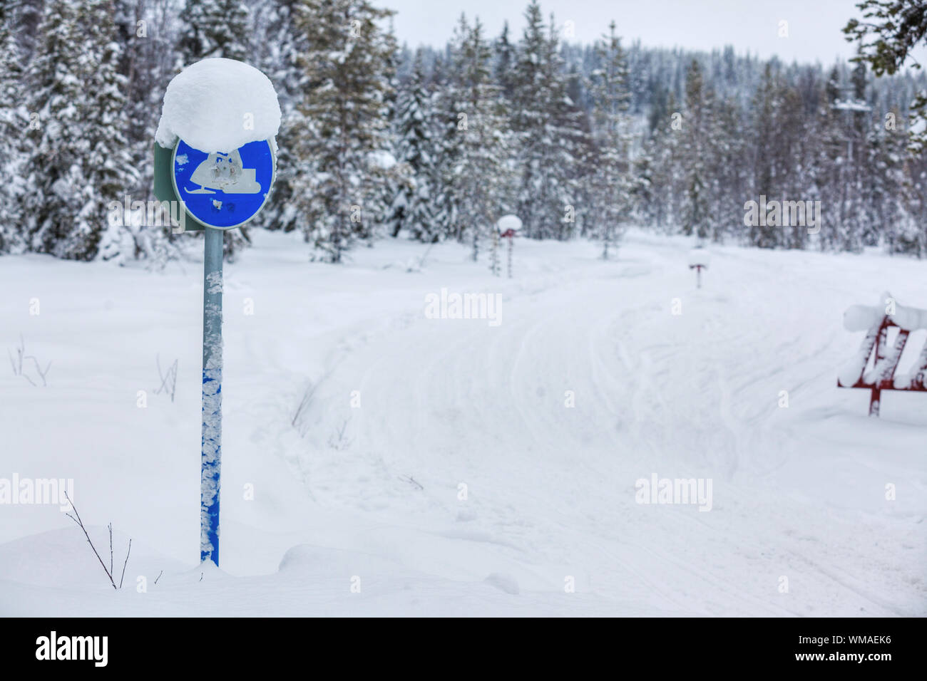 Snowmobile warning sign hi-res stock photography and images - Alamy