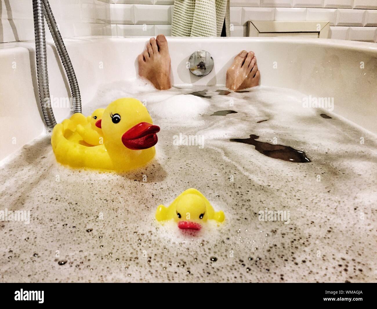 Rubber ducks bubble bath hi-res stock photography and images - Alamy