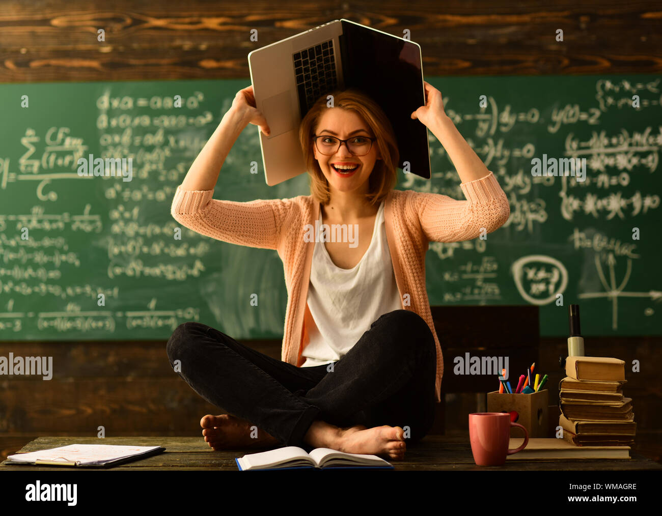 Awesome teachers know about things that make students curious, Students ...