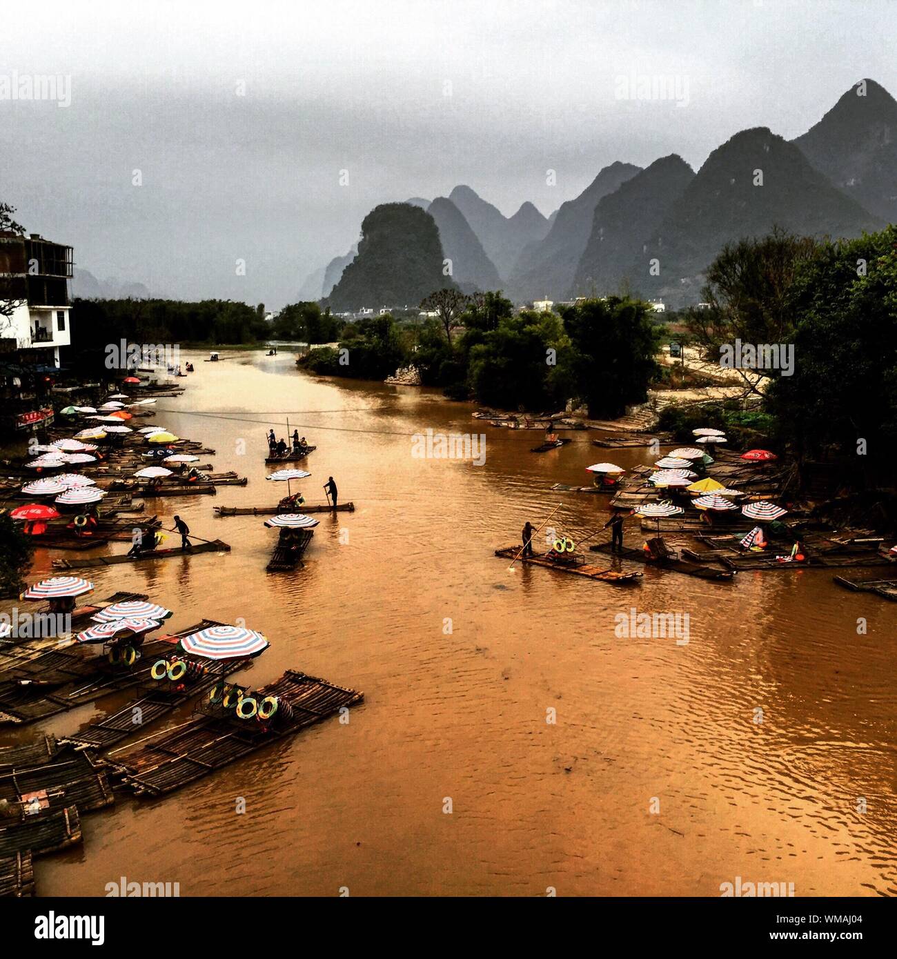 Yellow rafts hi-res stock photography and images - Alamy