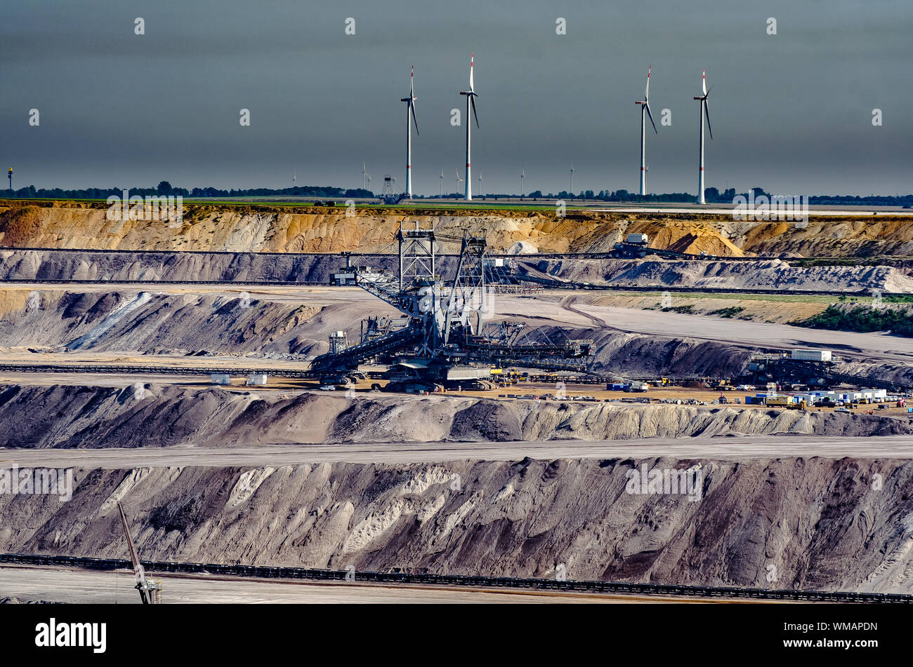 Mine gold digging hi-res stock photography and images - Alamy