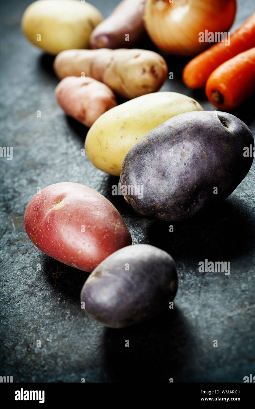Vegetables pile hi-res stock photography and images - Alamy