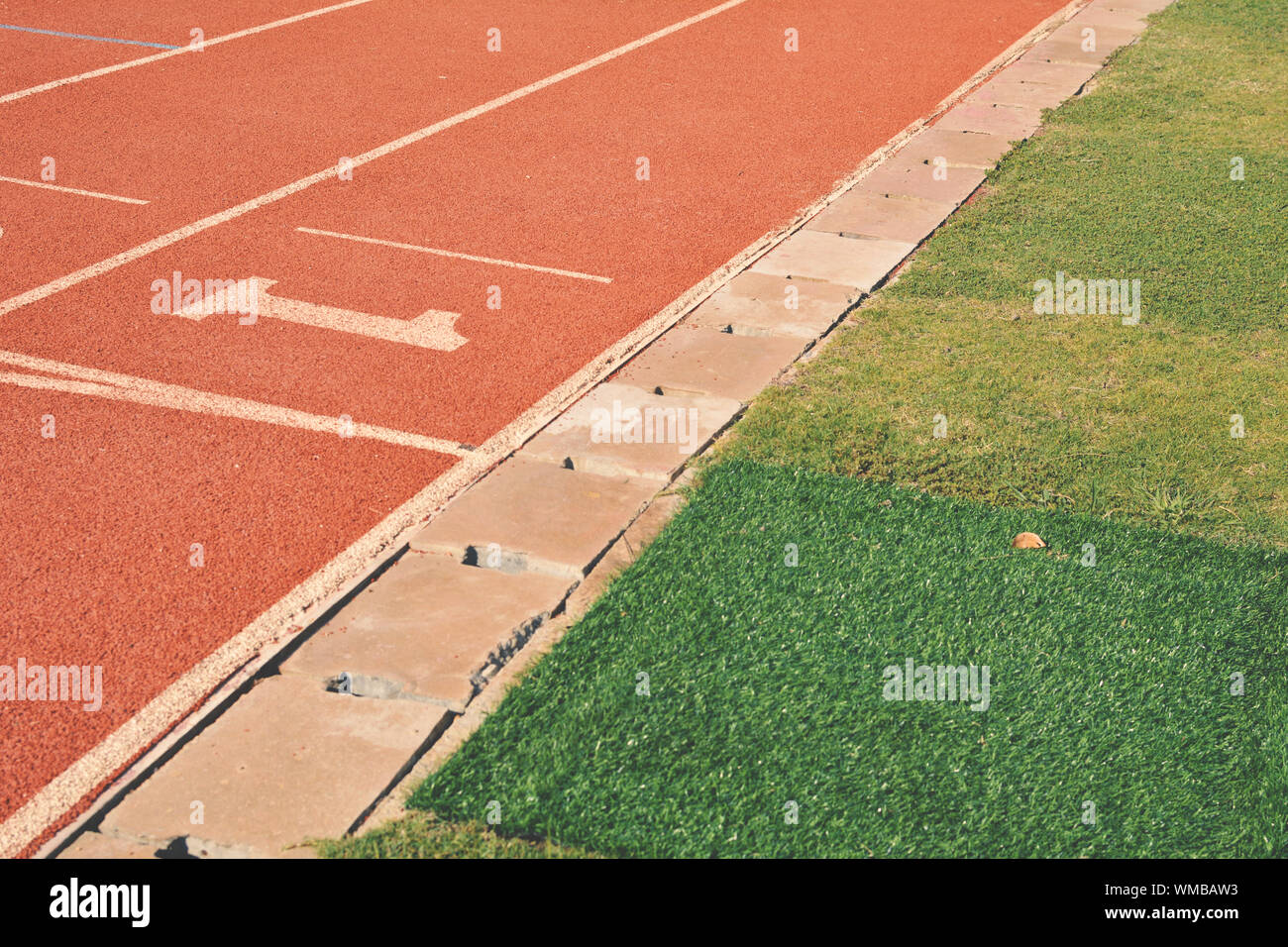 Track and field competition hi-res stock photography and images - Alamy