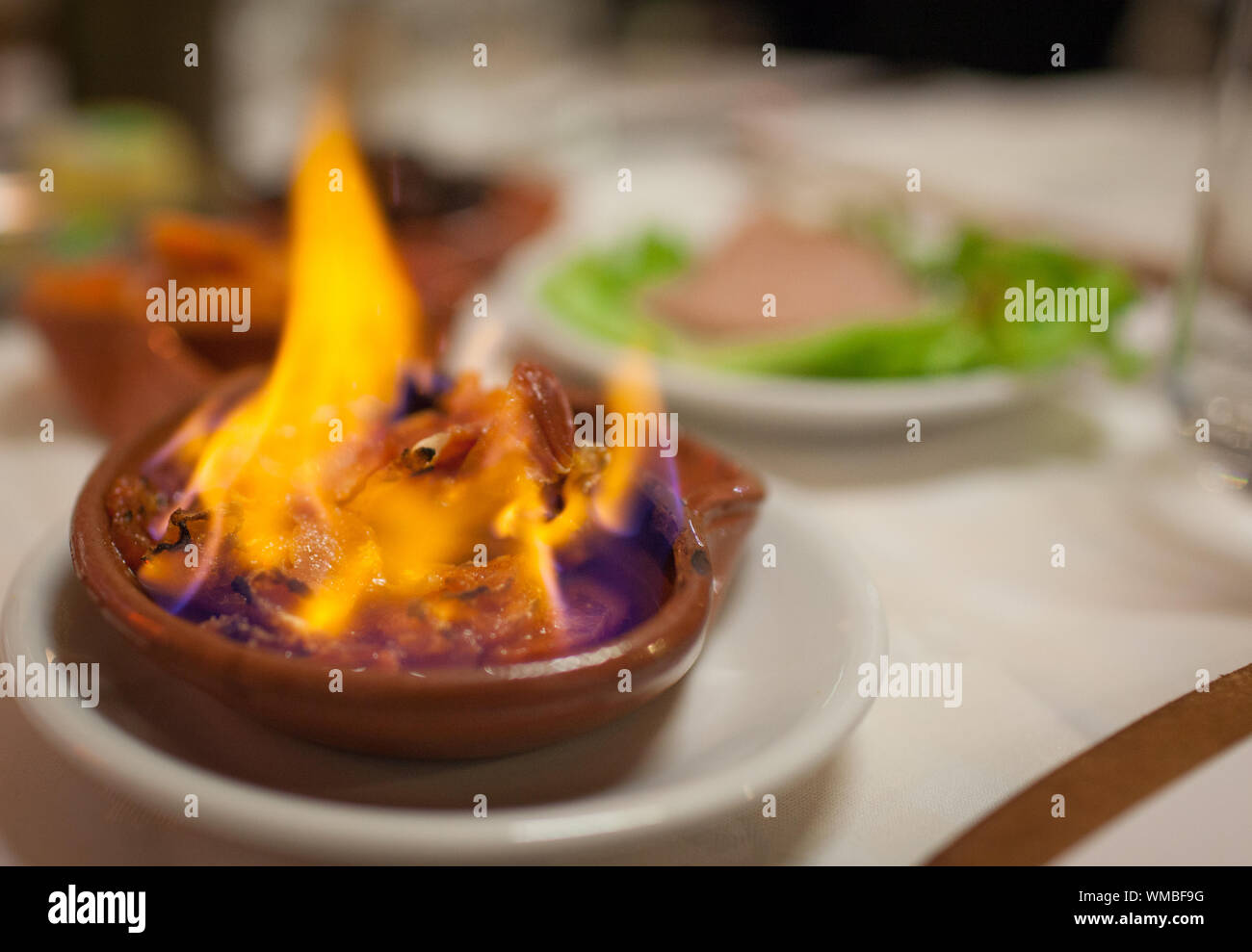 Sizzling plate hi-res stock photography and images - Alamy