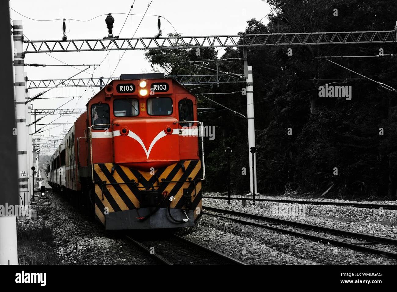 Red train tracks hi-res stock photography and images - Alamy