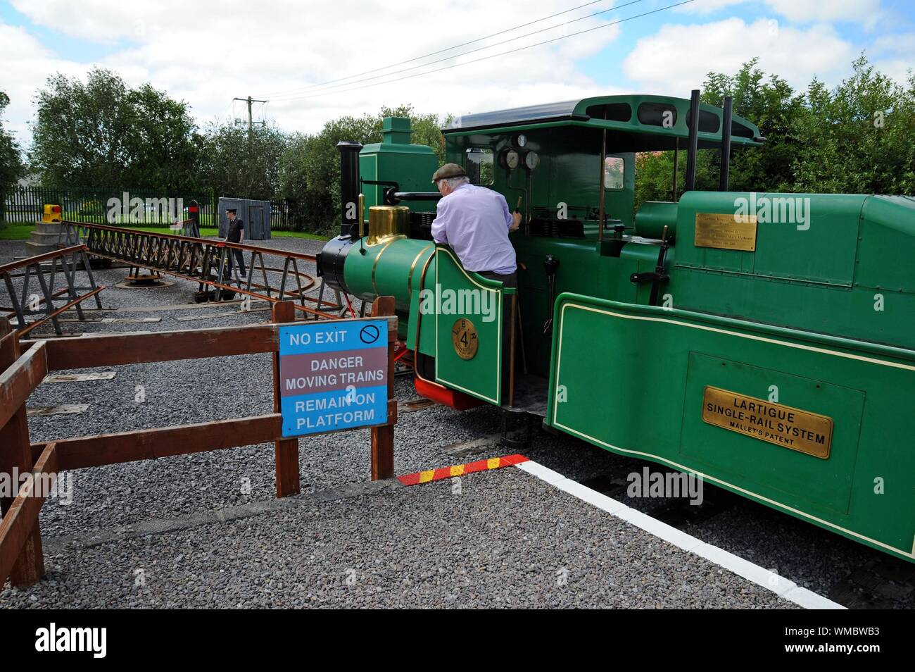 Drier sets off with a demonstration train at the Lartigue Monorail ...