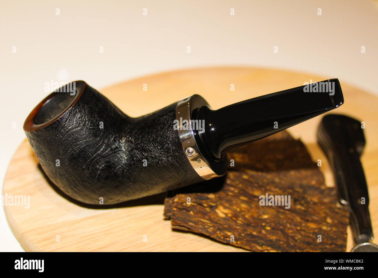 Security smoking hi-res stock photography and images - Alamy