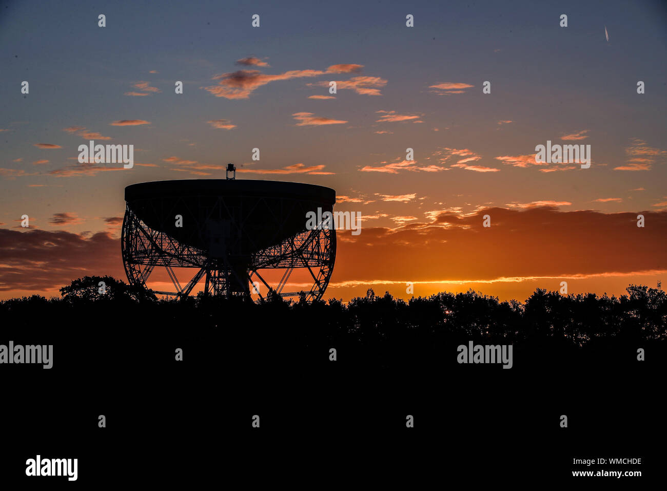 Jodrell bank observatory in cheshire hi-res stock photography and ...