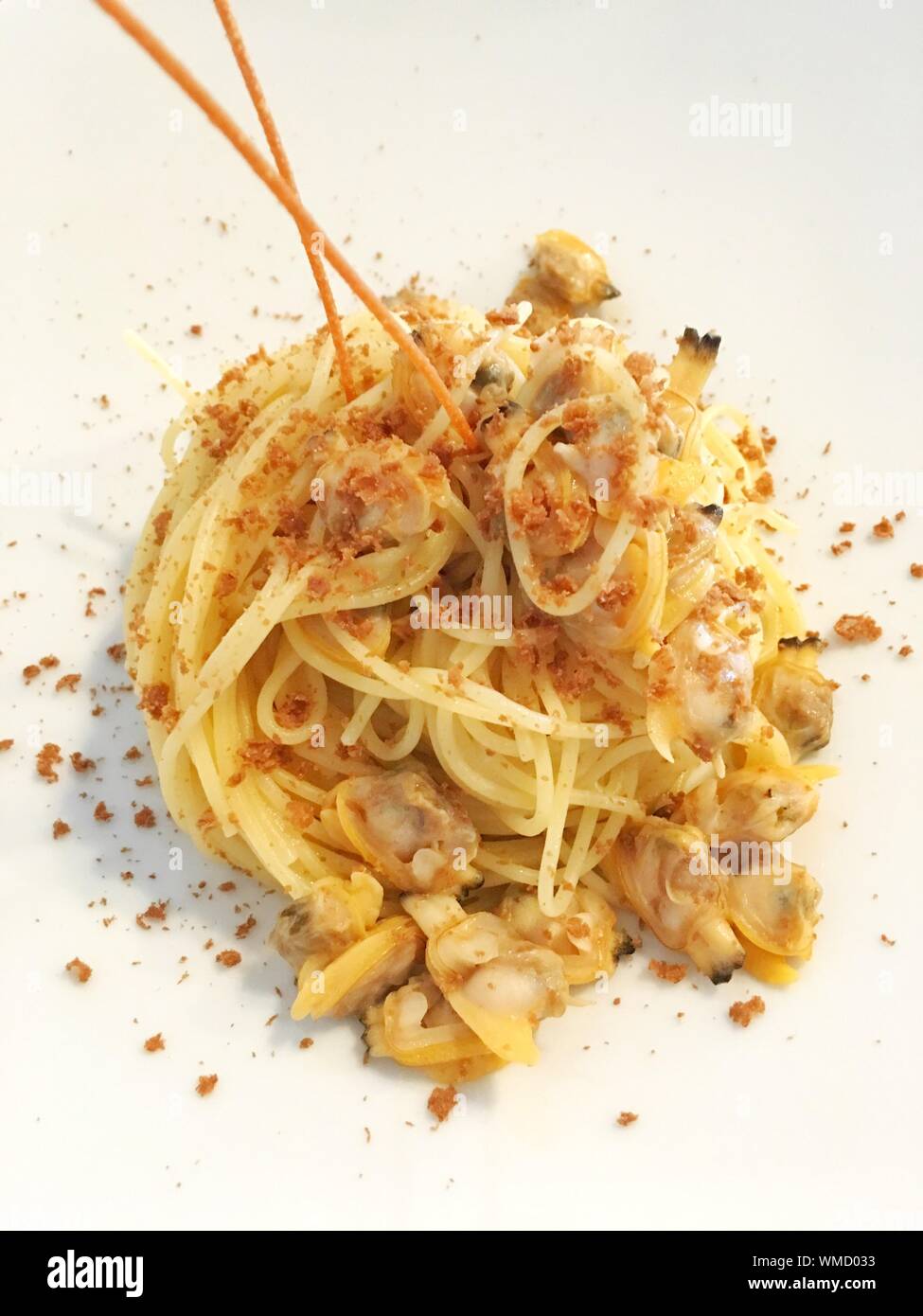 Spaghetti white hi-res stock photography and images - Alamy