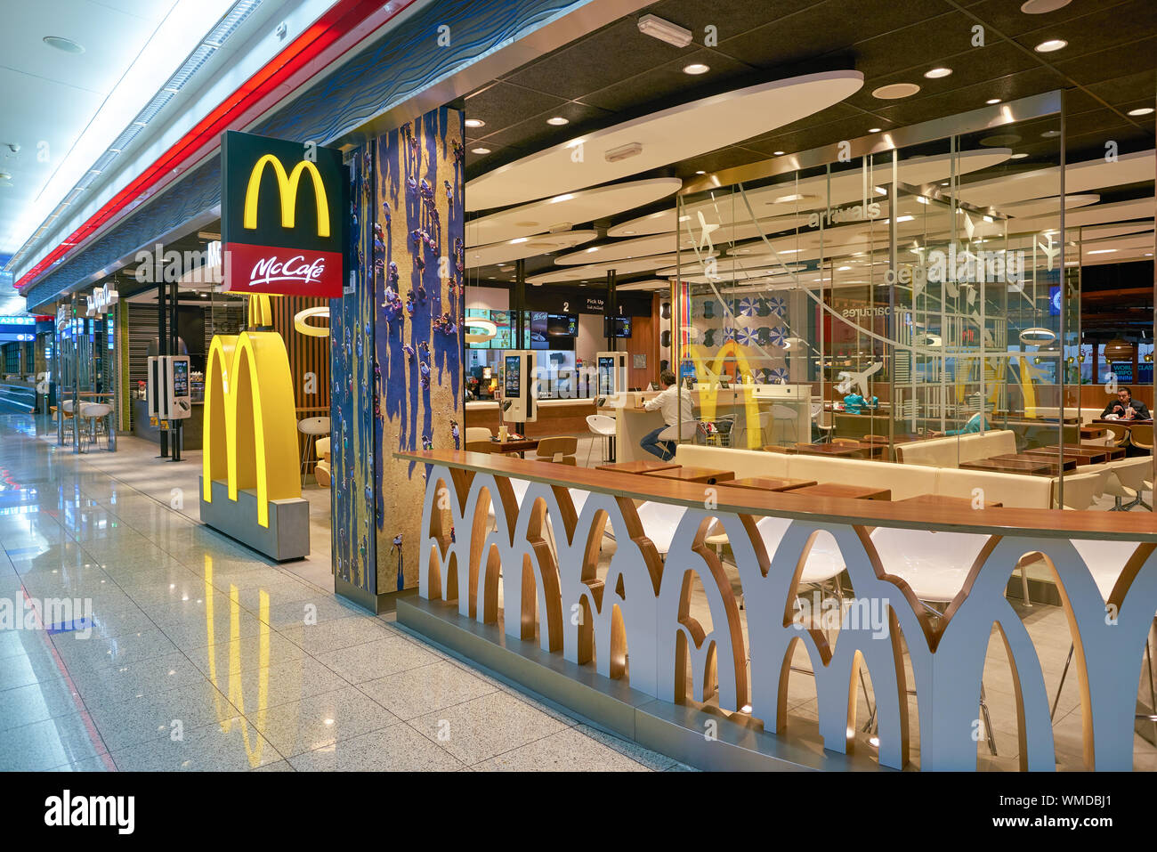 Mc donalds store in dubai hi-res stock photography and images - Alamy