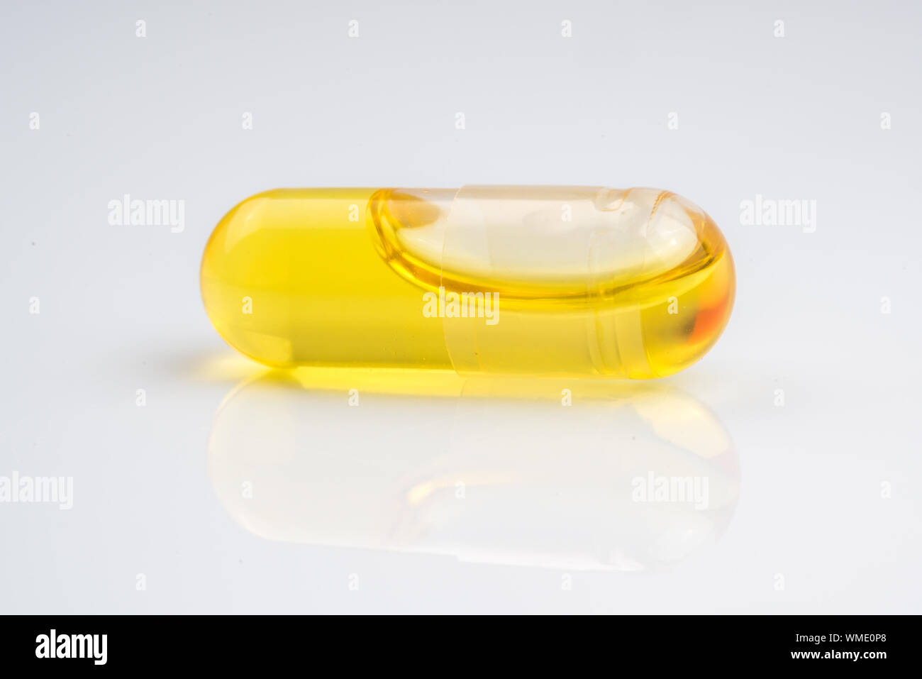 Yellow White Pill Capsule High Resolution Stock Photography and Images ...