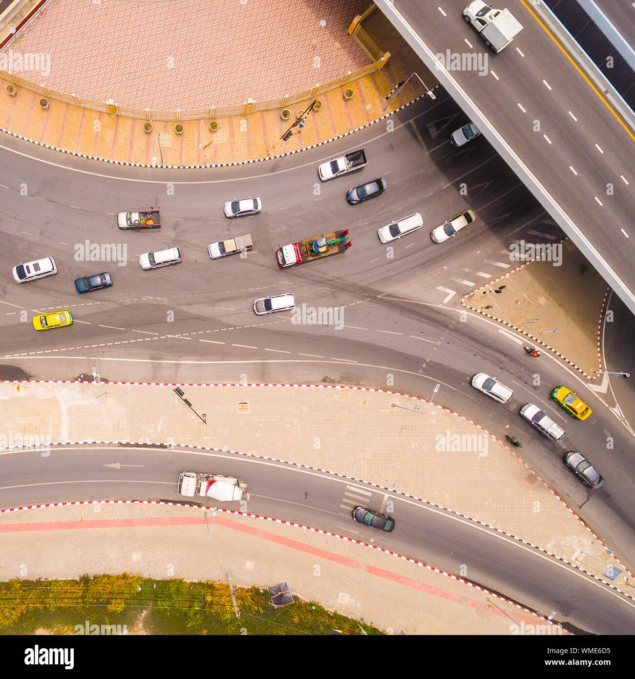 Multiple Vehicles High Resolution Stock Photography and Images - Alamy