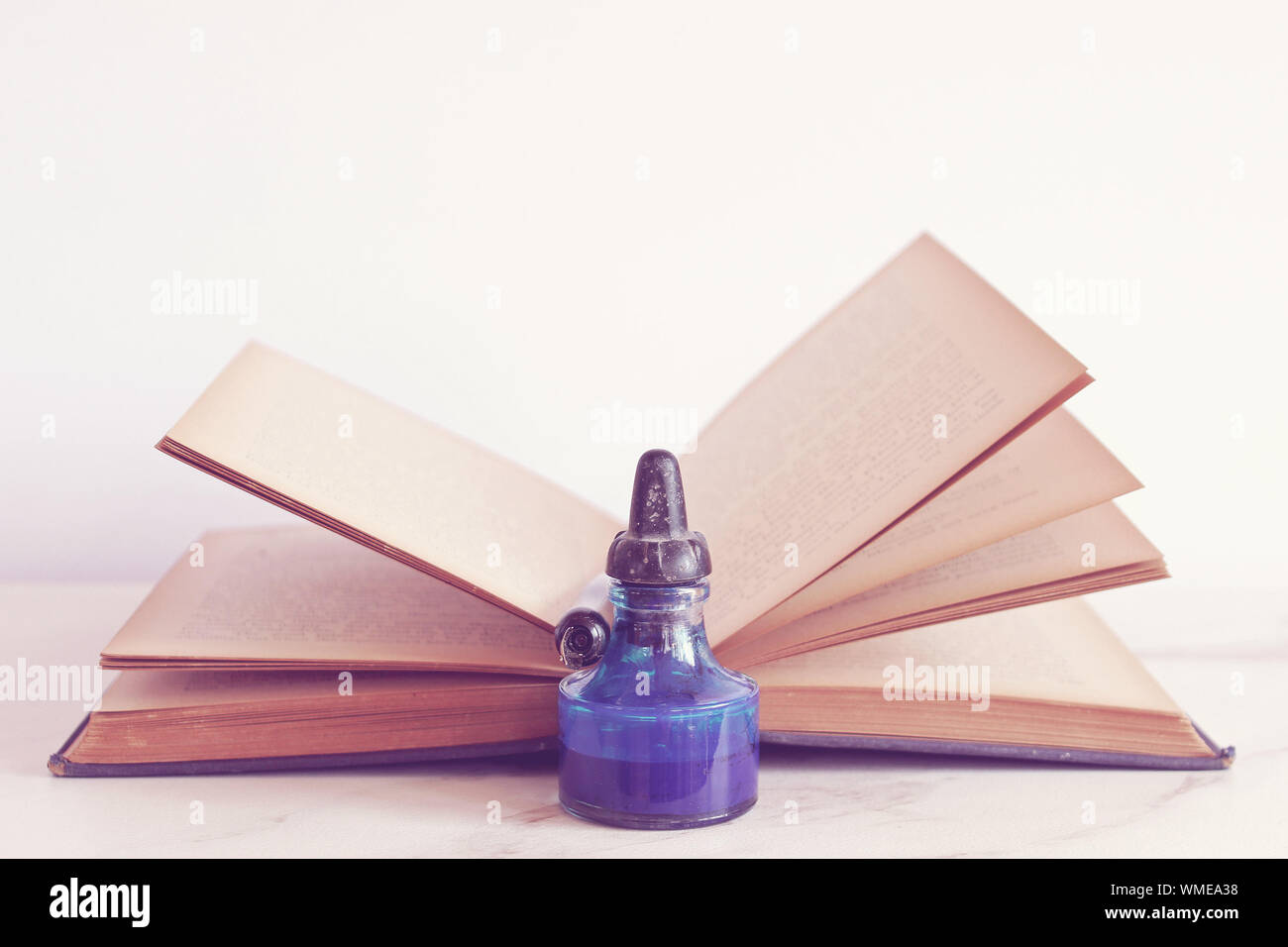 Well of knowledge hi-res stock photography and images - Alamy