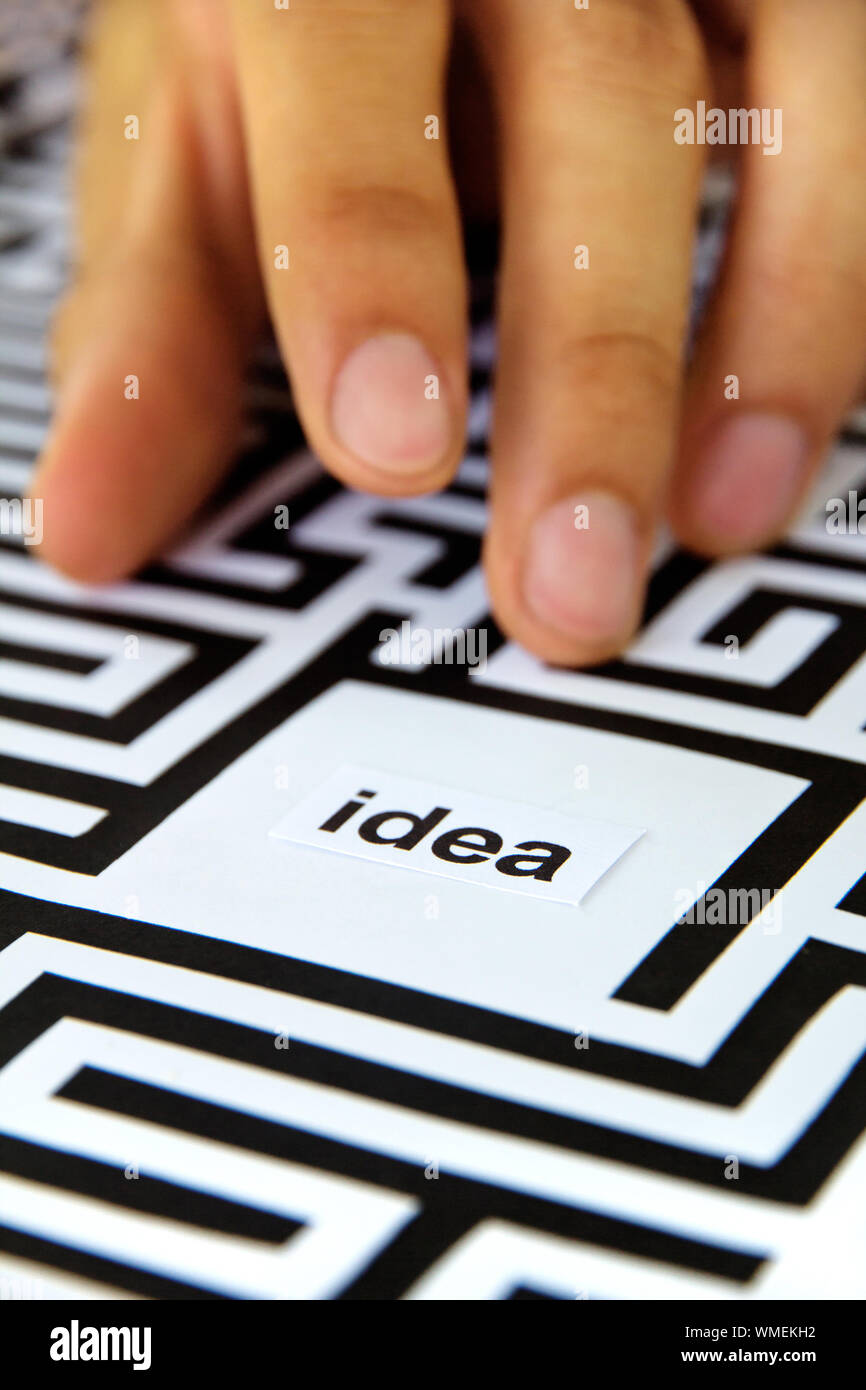Finger maze hi-res stock photography and images - Alamy