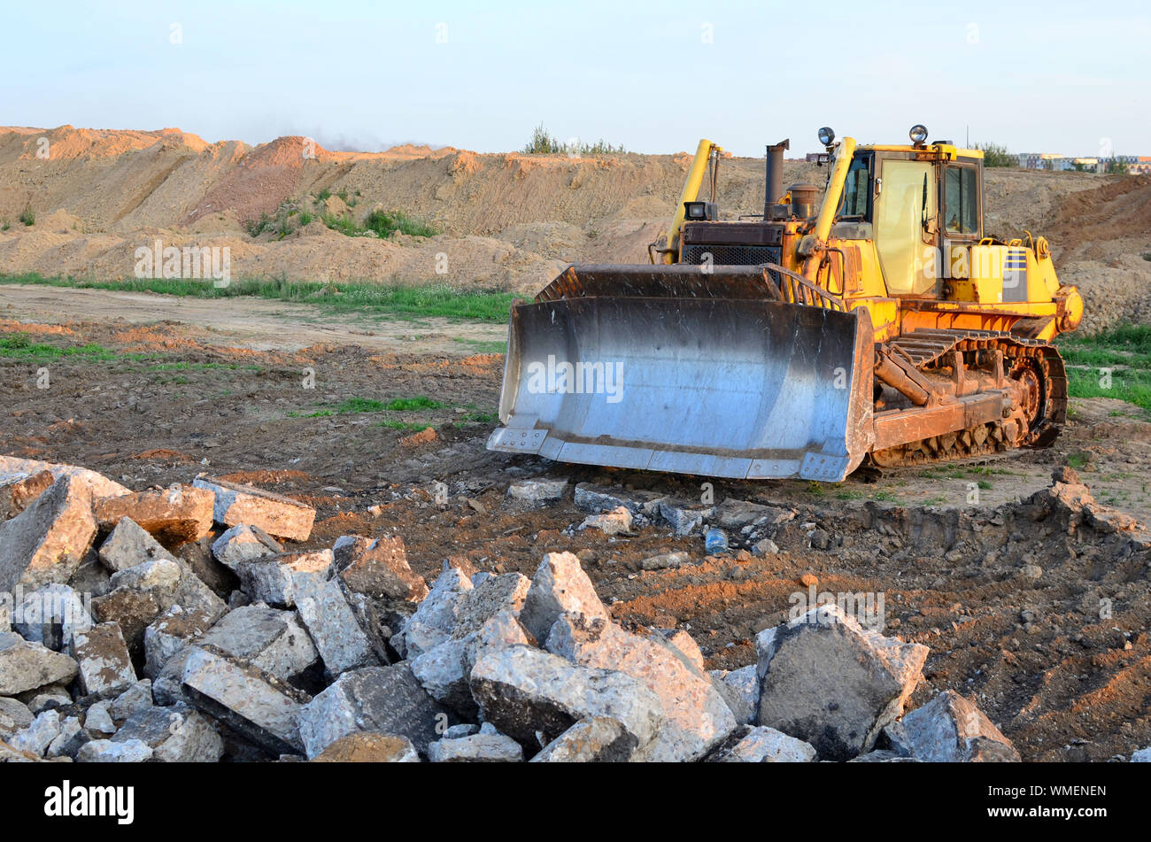 Track-type bulldozer, earth-moving equipment. Land clearing, grading ...